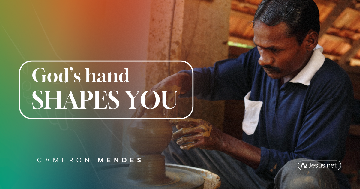 God’s hand shapes you - in.Jesus.net
